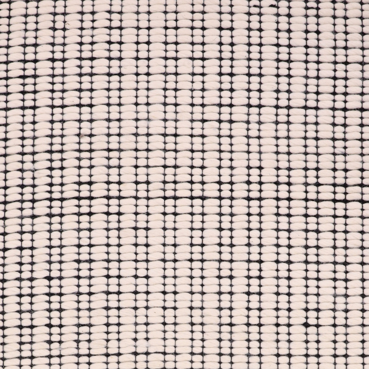 Koberec NITHA čiernobiela, 70x120 cm | Sconto